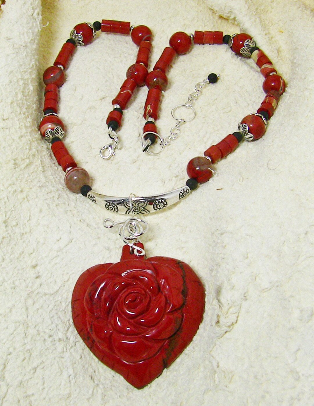 Rosey Heart Necklace - Etsy