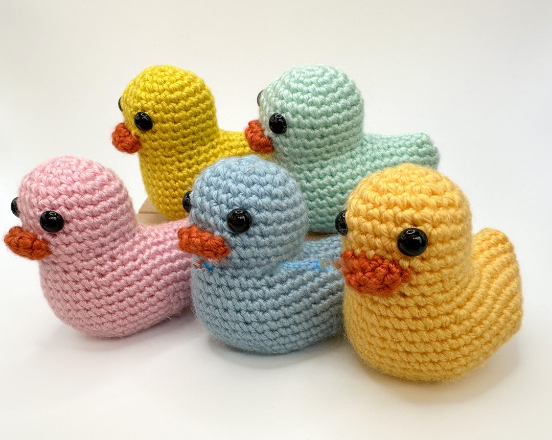 Small Crochet Rubber Duckie - Amigurumi - 5 Colors - Etsy