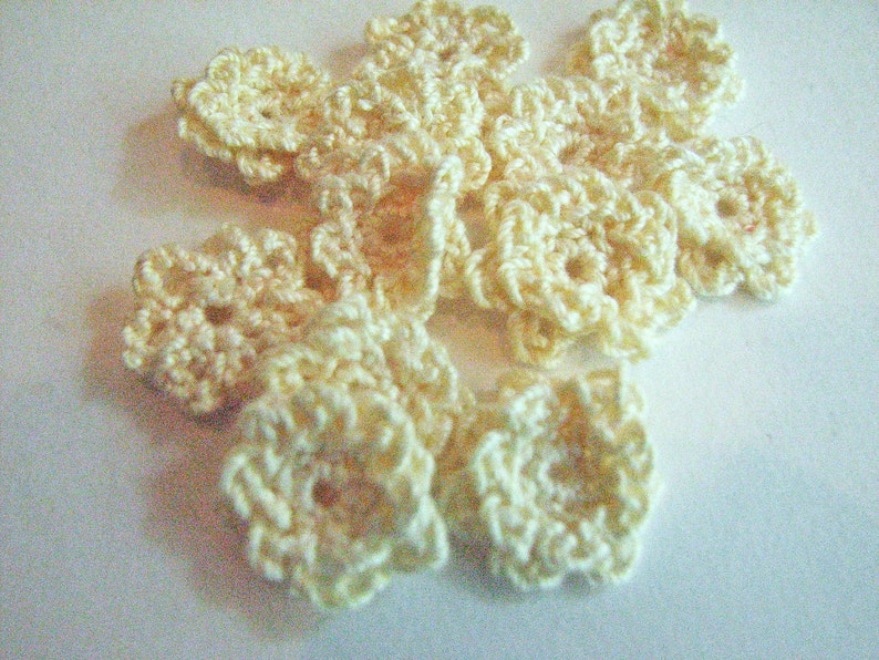 Crochet Flower Pattern Tiny Ruffle Flower Instant Download - Etsy