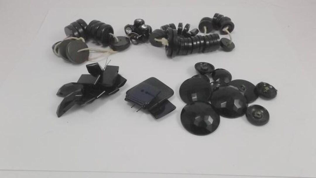 Vintage Buttons, Destash Lot in Black and Dark Blue, Assorted Vintage ...