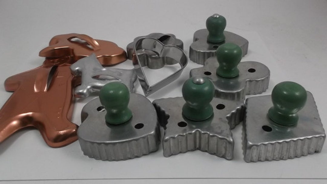 Vintage Cookie Cutters, Assorted Metal Cookie Cutters, Tin Aluminum and ...