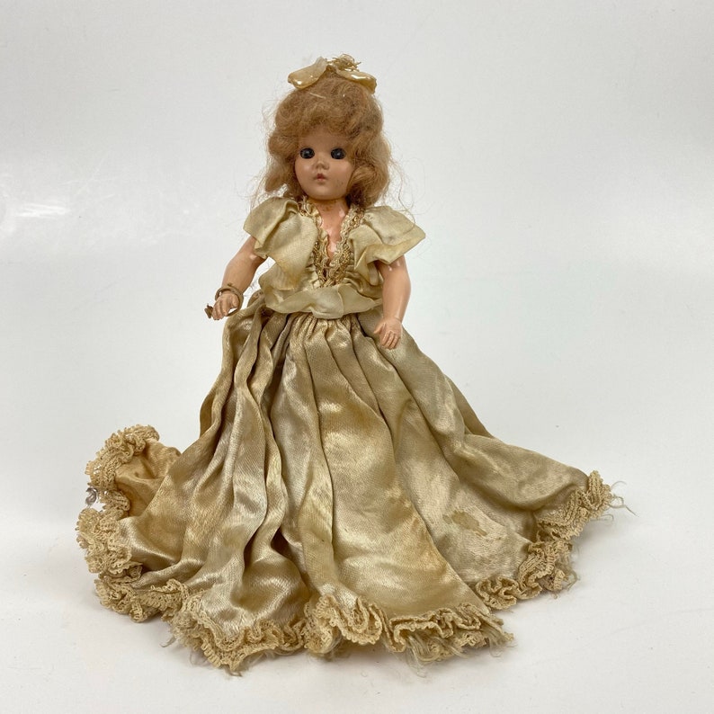 Vintage 1940s Duchess Doll Ivory Satin Gown Hard Plastic Travel Doll 7 ...