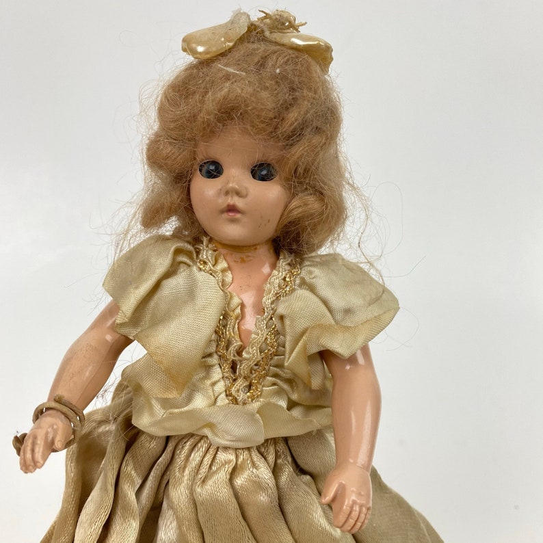 Vintage 1940s Duchess Doll Ivory Satin Gown Hard Plastic Travel Doll 7 ...