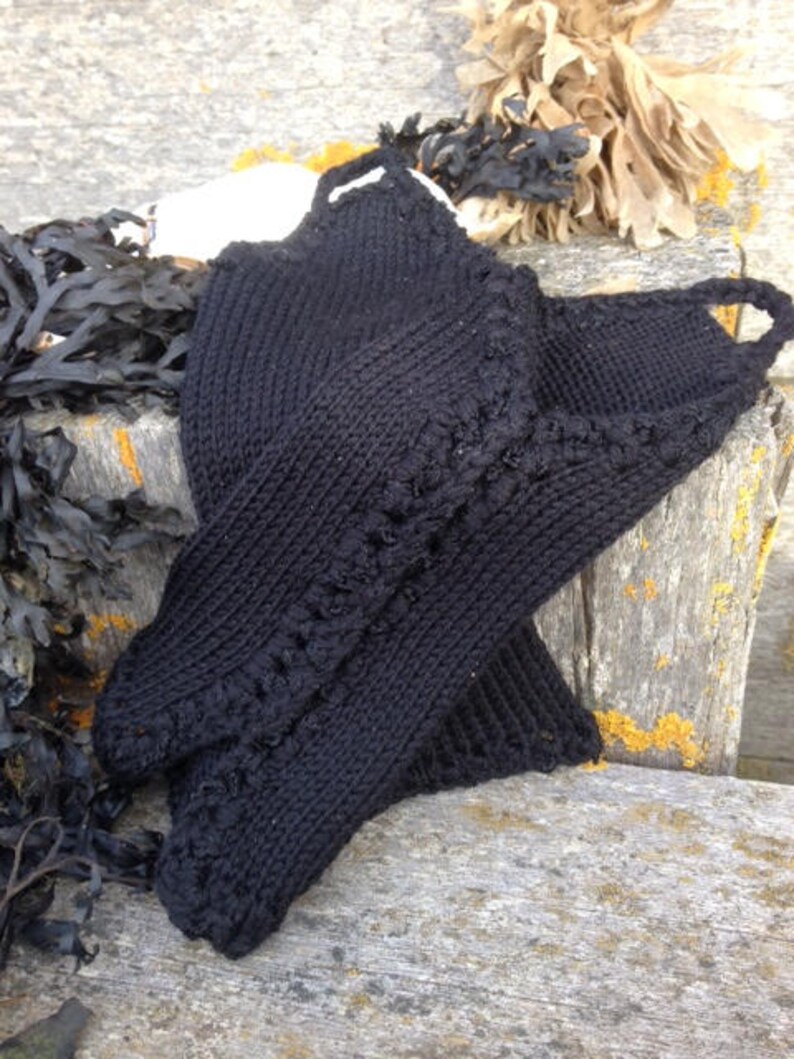 Gauntlet Glove Pattern 15. - Etsy UK