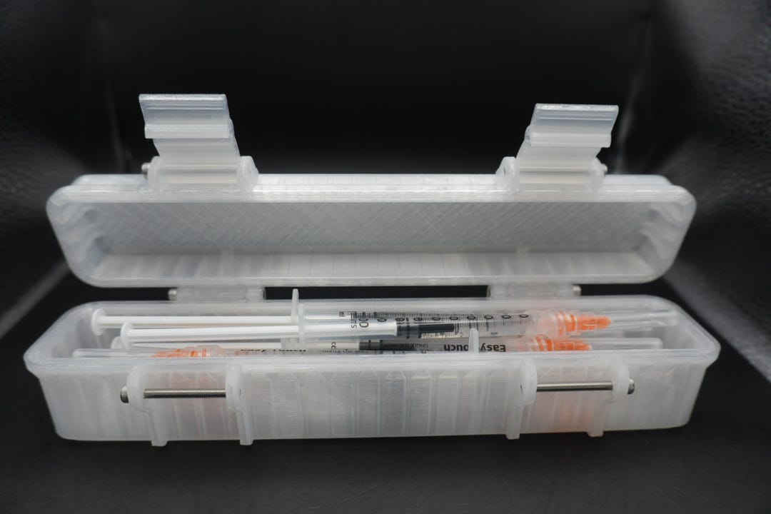 Prefilled Syringe Travel Case - Small - up to 7 Prefilled Syringes - 3D ...