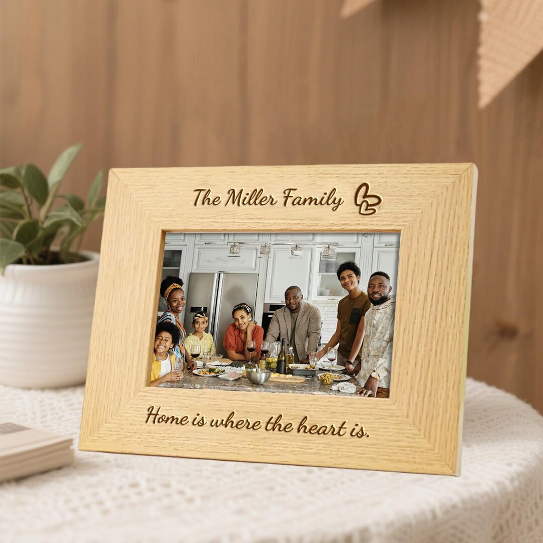 Engraved Photo Frame, Gift for Our Family Photograph Frame With Mum ...
