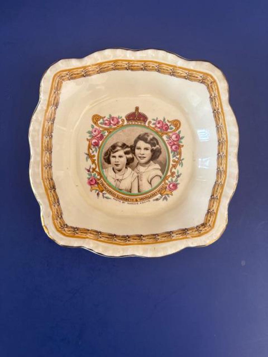 Queen Elizabeth II / Princess-british Royal Commemorative-dish - Etsy