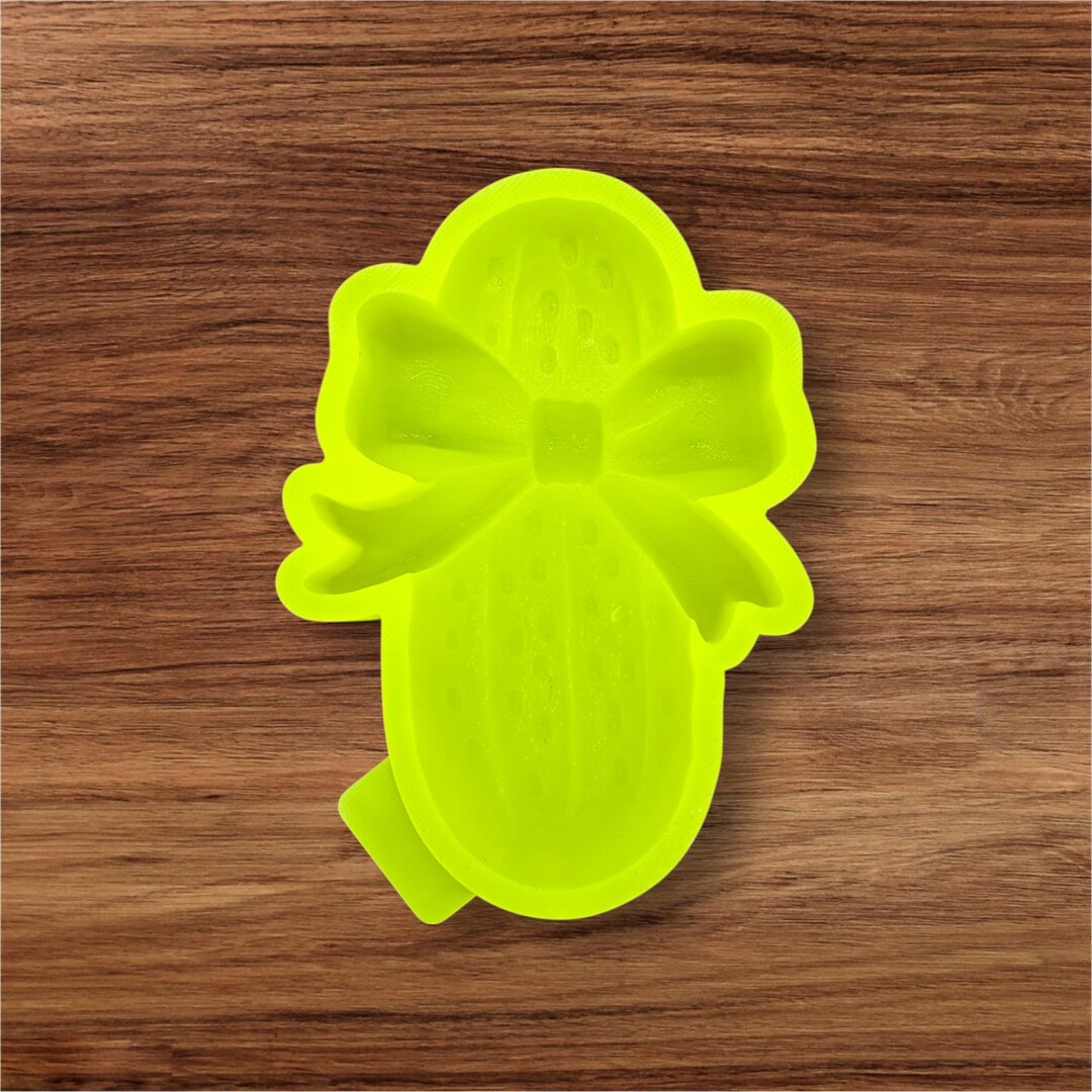 3d Pickle W/bow Freshie Mold! - Etsy
