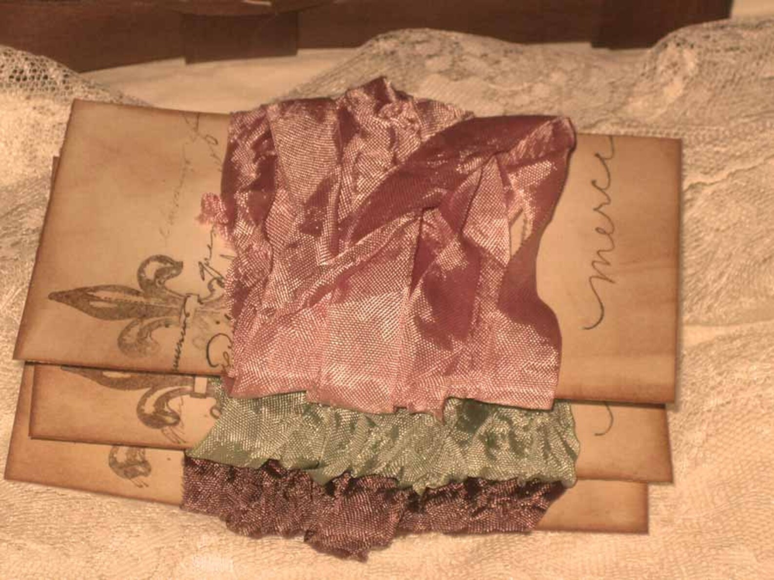 Scrunched Seam Binding, Hand Crinkled Seam Binding French Fraise ...