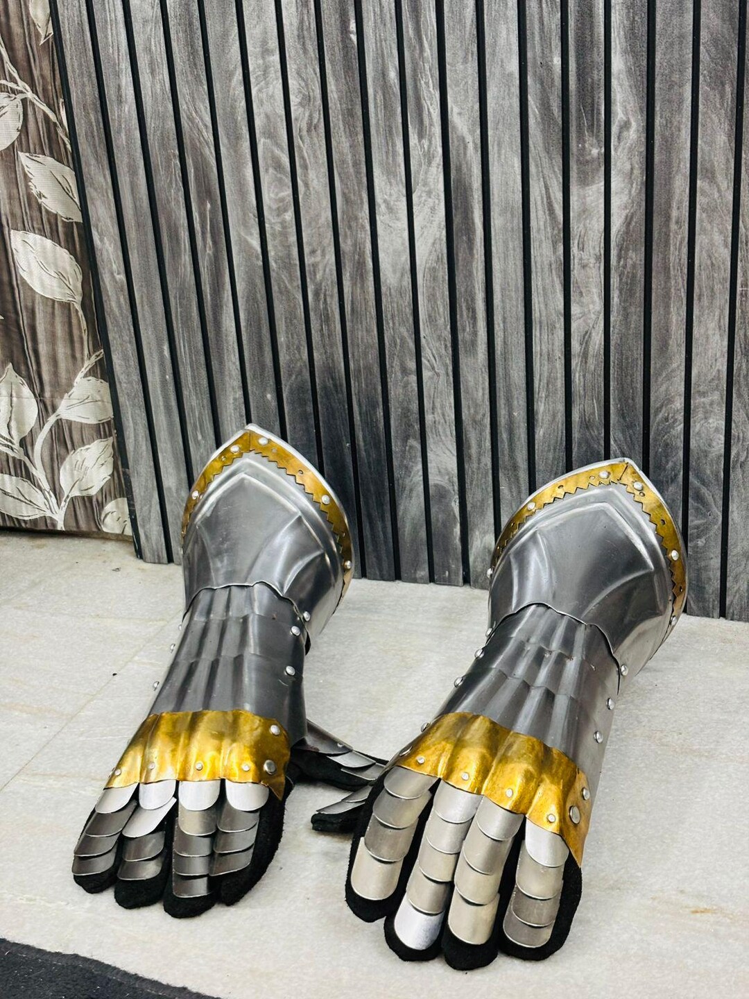 Handmade Armor Pair Brass Accents Gloves Medieval Knight Crusader Steel ...