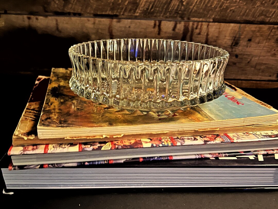 Vintage Lead Crystal Starburst Pattern 8" Bowl Sawtooth Edge - Etsy
