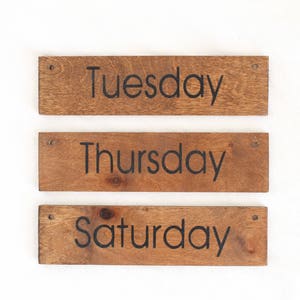 Will Return Clock Sign With Days of the Week, Hanging Door Sign for ...