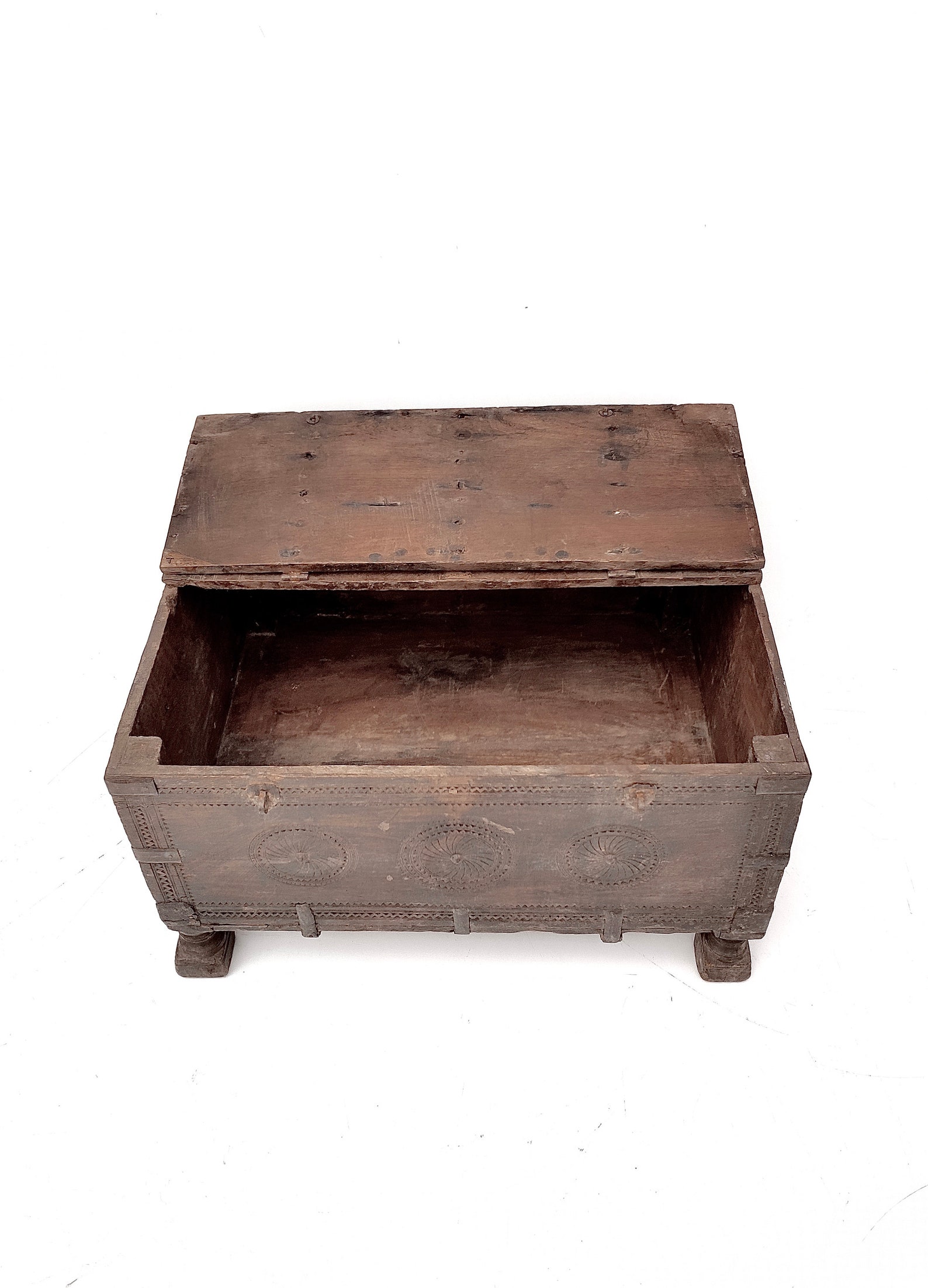 Shekhawati Merchant's Box With Feet | Etsy