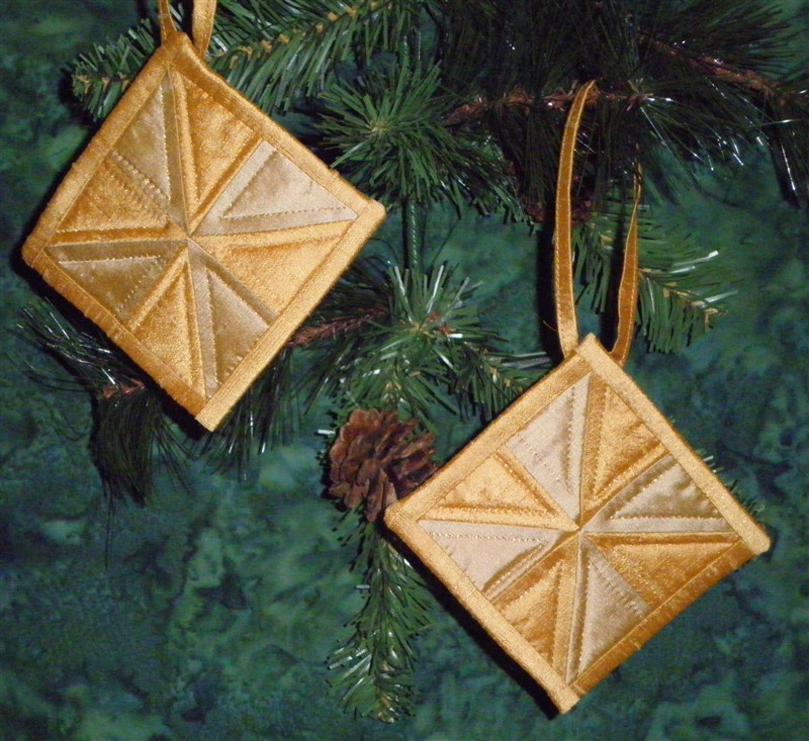 Gold Silk Dupioni Quilted Pinwheel Tree Ornaments Quiltsy Handmade - Etsy