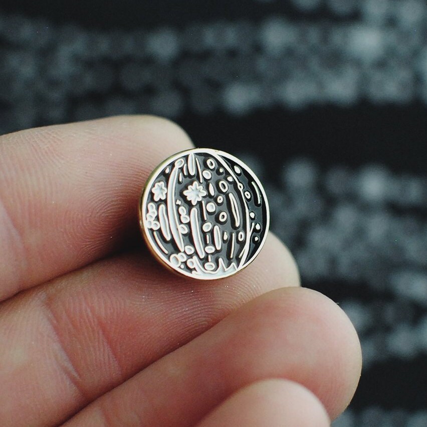 Mercury - 0.6" - Soft Enamel Pin - Etsy