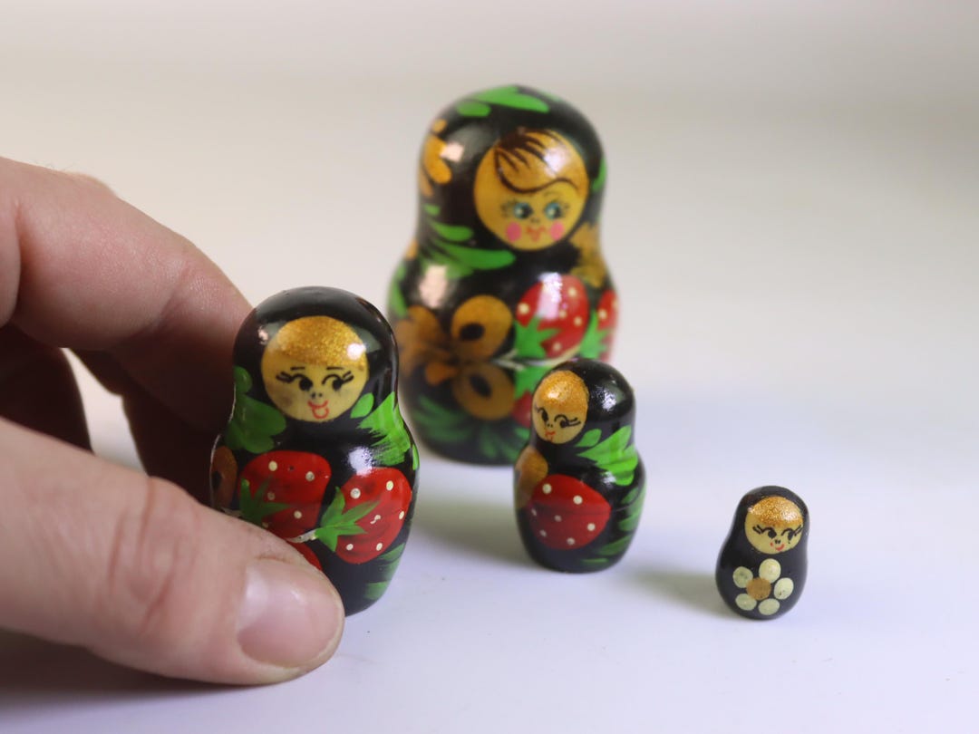 Miniature Vintage USSR Nesting Dolls Set – Hand Painted Russian ...