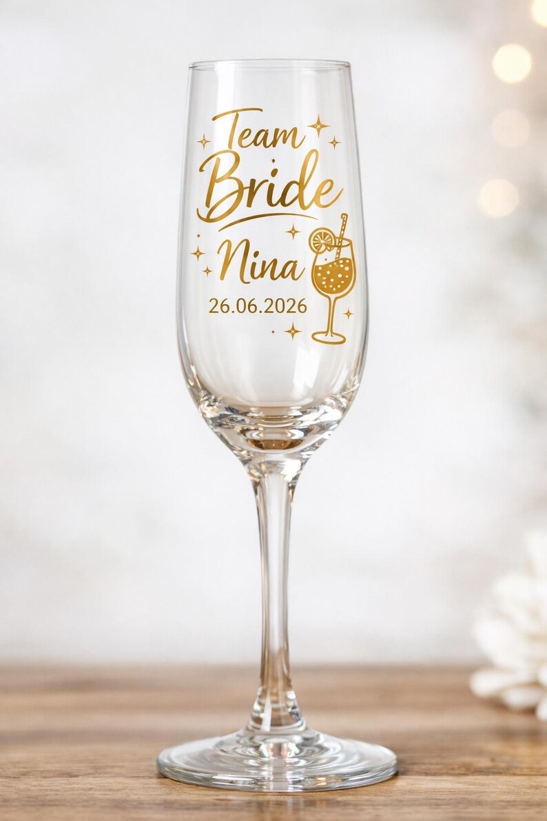 Personalized Champagne Glass (flute-shaped) Team Bride - Etsy