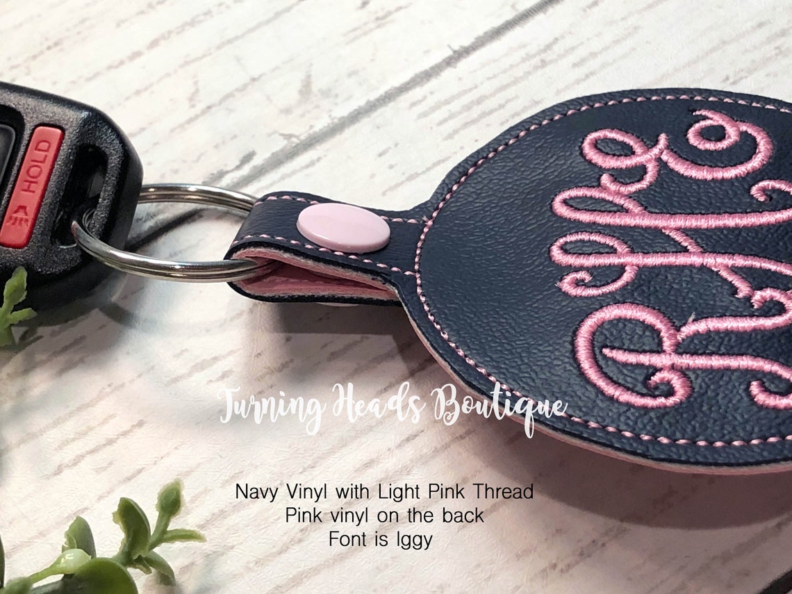 Circle Vinyl Keychain / Monogrammed Key Fob / Personalized | Etsy