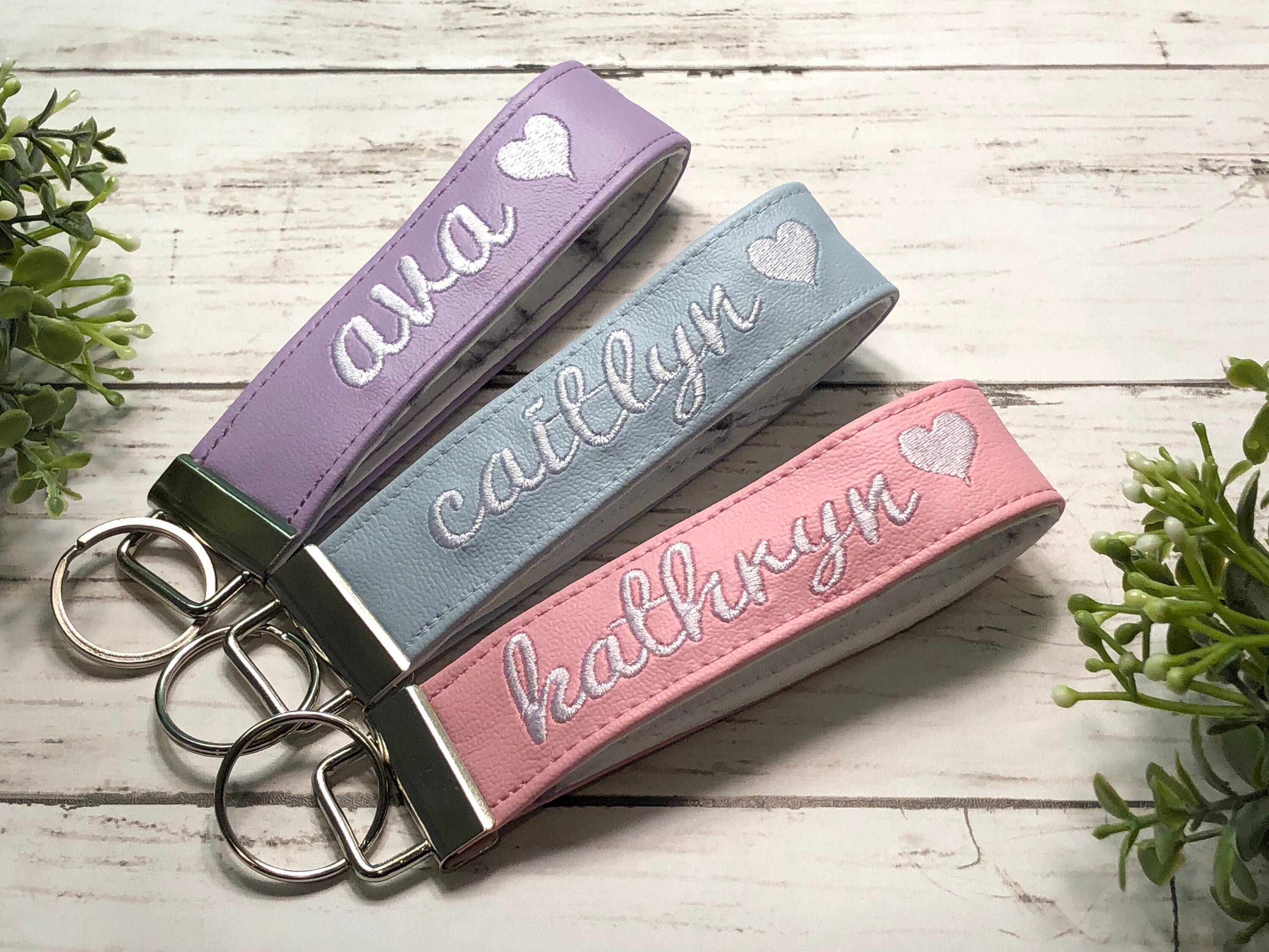 Heart Wristlet Key Fob /Personalized Vinyl Keychain /Wristlet | Etsy