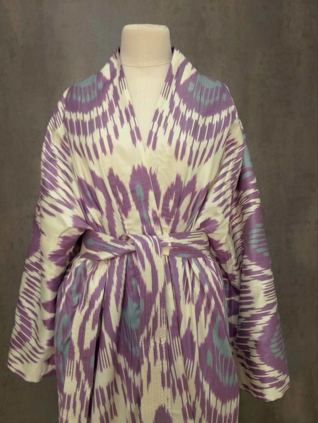 Reversible Handmade Uzbek Suzani Robe. Vintage Striped Silk Kaftan With ...