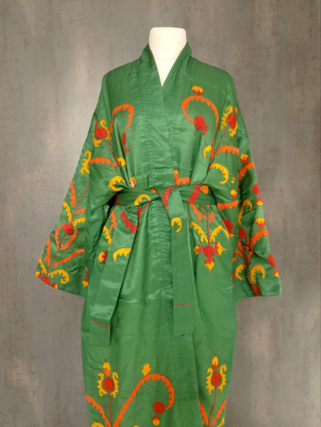 Reversible Uzbek Suzani Robe. Vintage Embroidered Kaftan With Ikat ...
