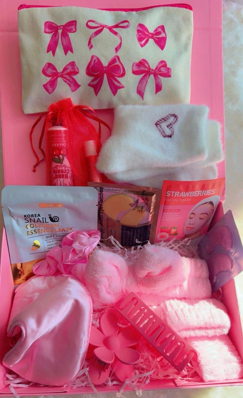 Luxury Pink Pamper Gift Box – Self Care Spa Set With Slippers, Skincare ...