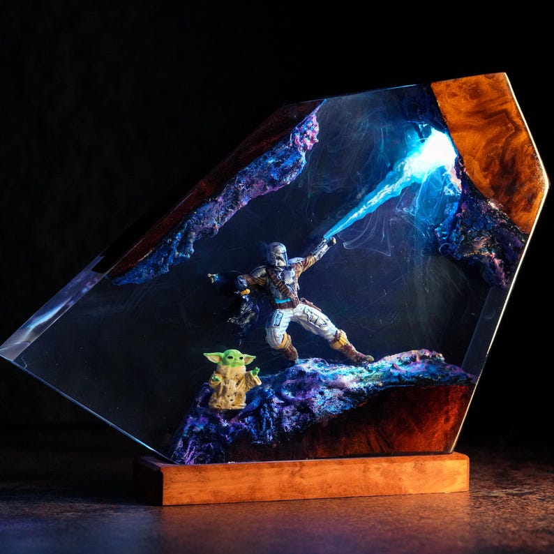 Mand.alo.rian Resin Lamp, Grogu Night Light, S.tar W.ars Inspired Epoxy ...