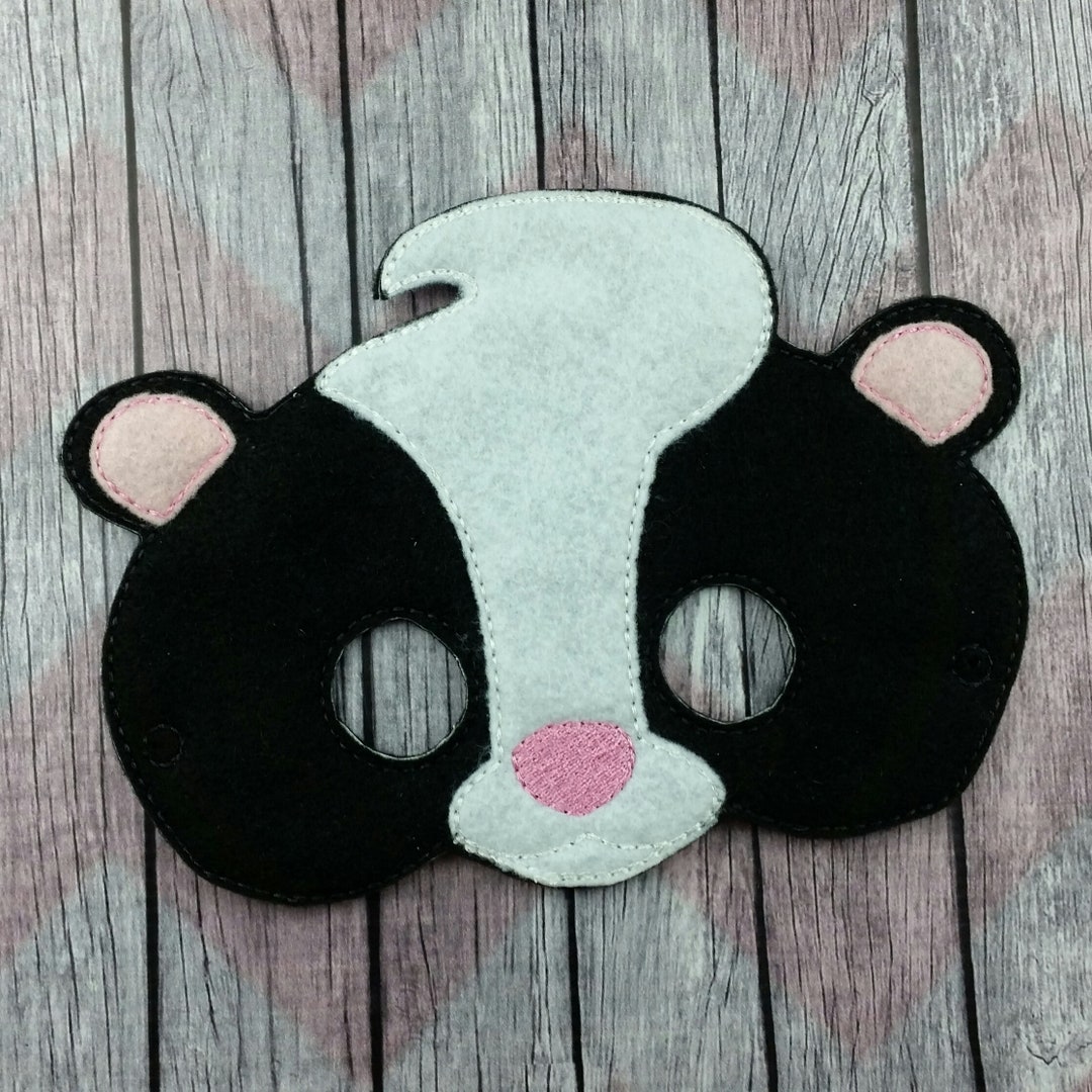 Skunk Halloween Mask for Kids - Cute and Spooky, Ideal for Trick-or ...