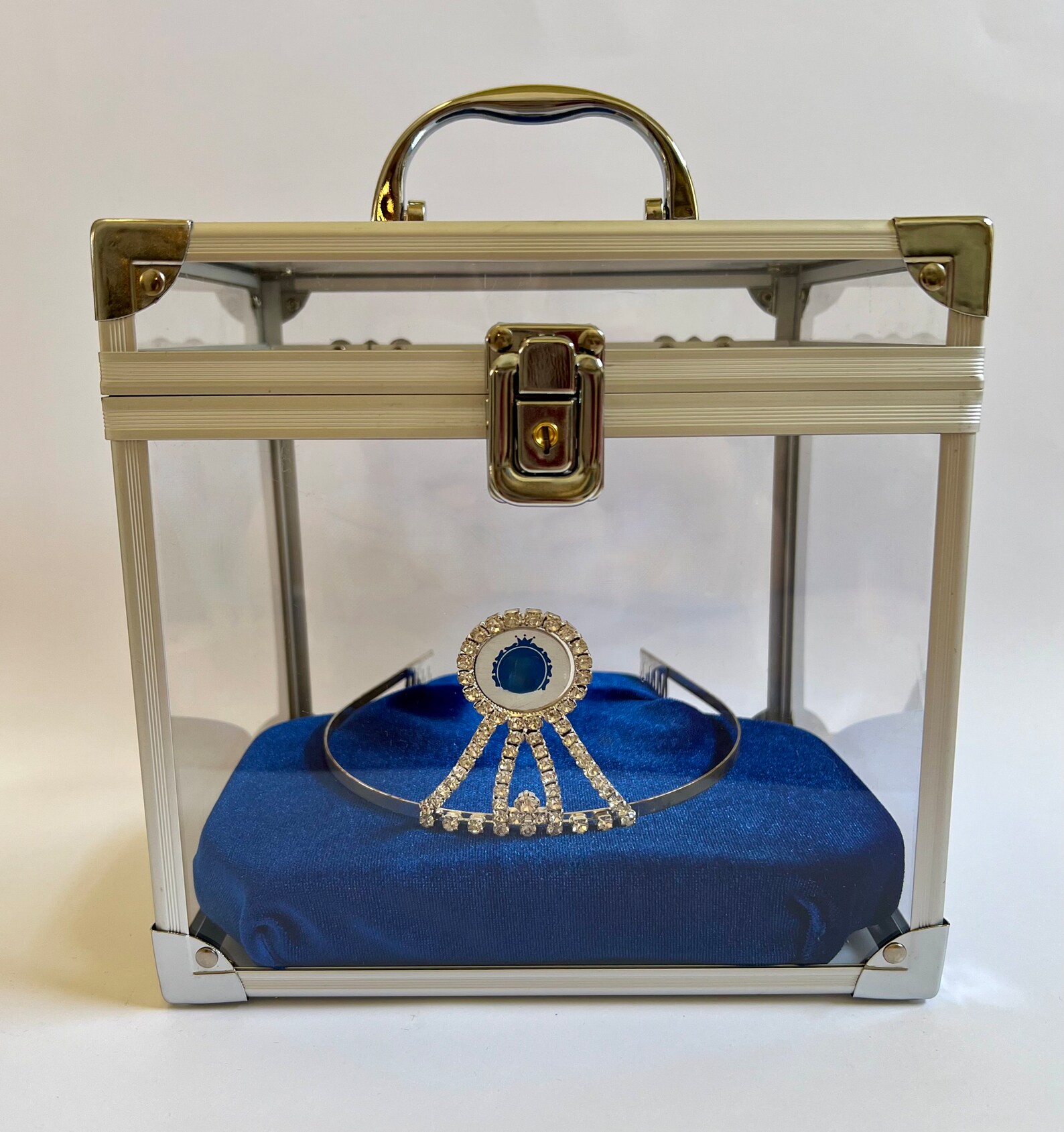 Crown or Tiara Carrying Case With Custom Velvet Cushion - Etsy