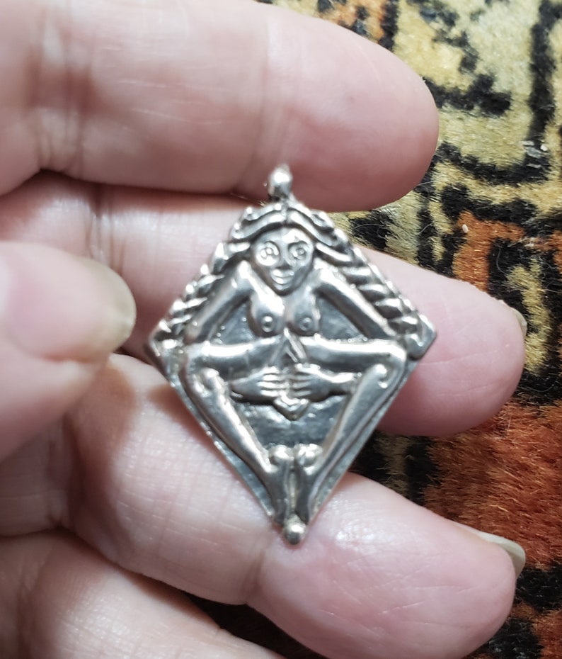 Sheela-na-gig 7502S - Etsy