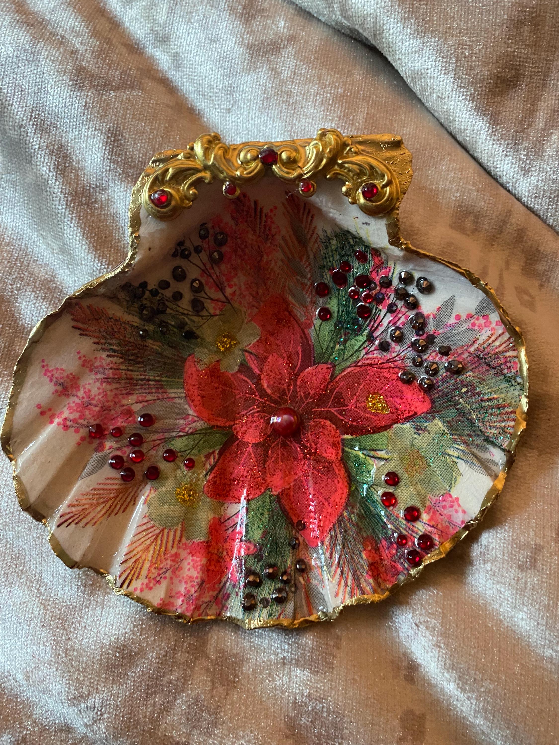 Holiday Designed Beautiful Decoupage Clam Shell: Holiday /christmas ...