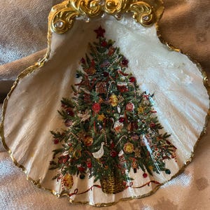 Holiday Designed Beautiful Decoupage Clam Shell: Holiday /christmas ...
