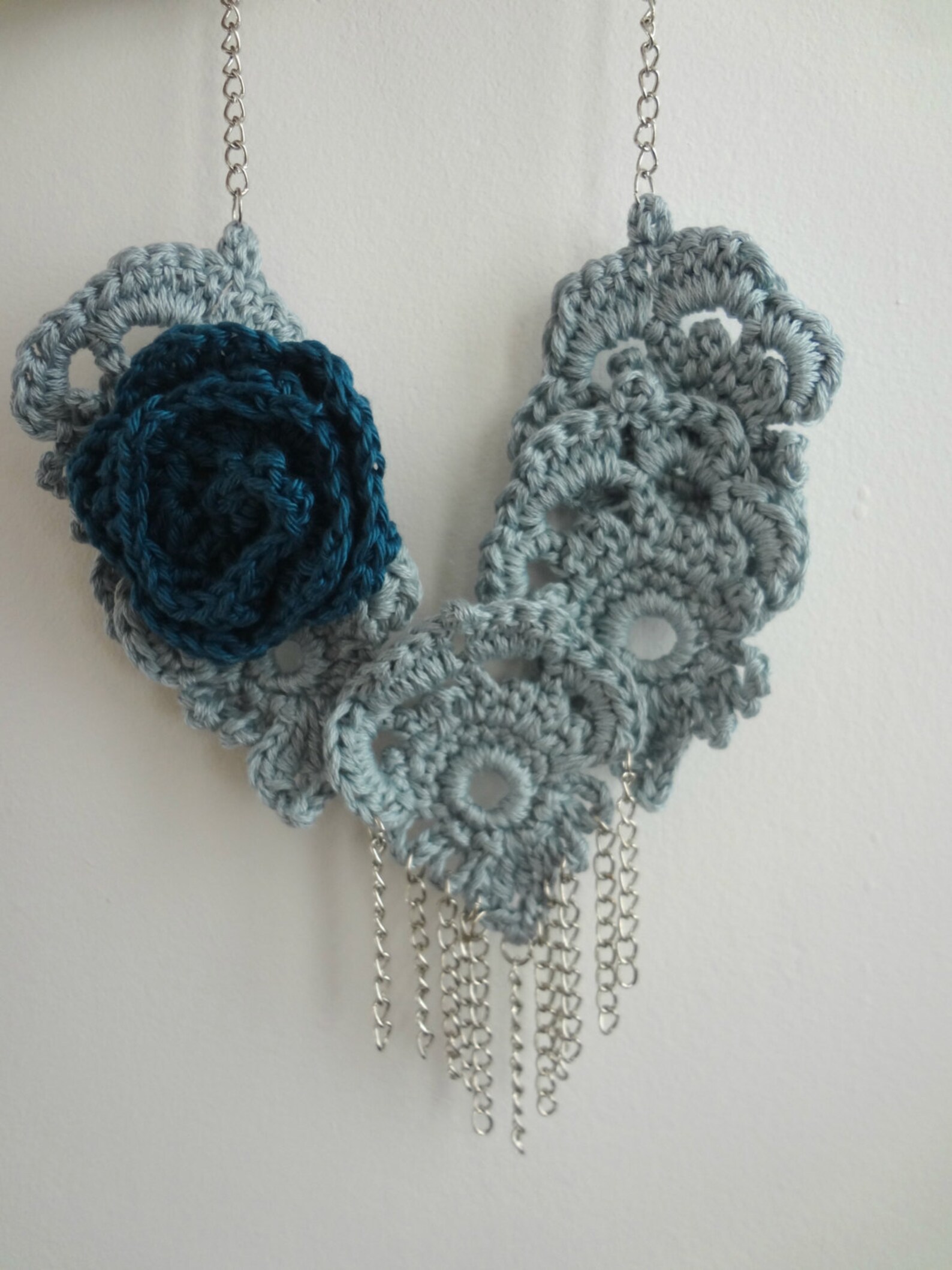 CROCHET PATTERN Snow Queen Rose Necklace Crochet | Etsy