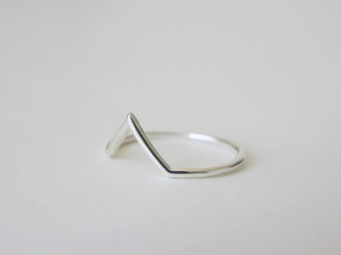 Chevron Ring Chevron Wedding Band Stacking Ring V Shaped | Etsy