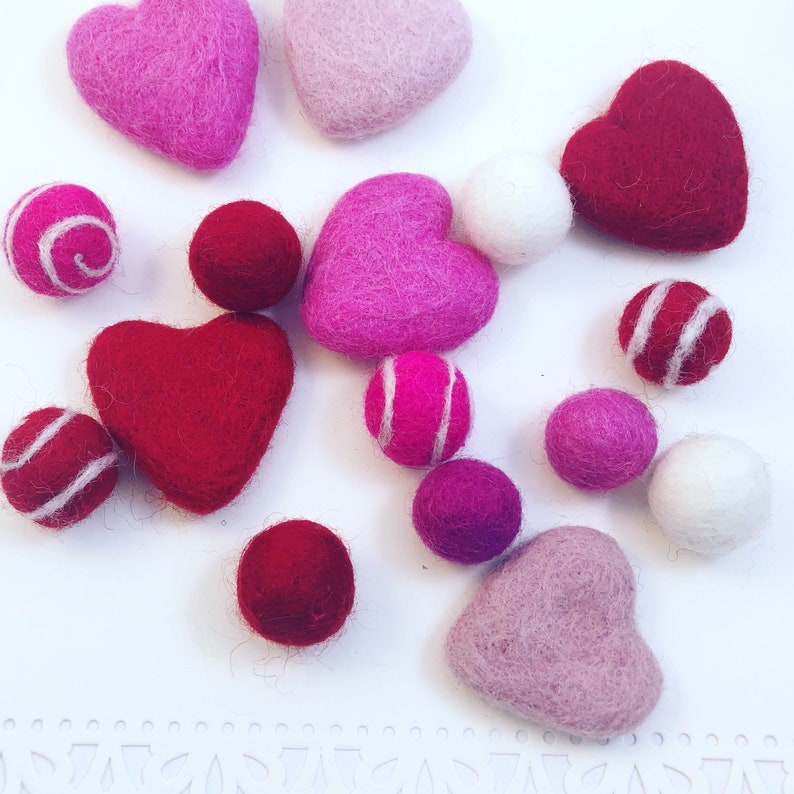 Valentines Day Wool Felt Heart Balls Beads, Red Wool Hearts, Valentines ...