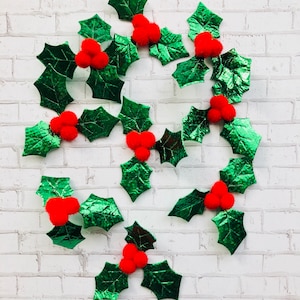 Christmas Holiday Holly Leaves Berries Green Red Crafts Decor ...