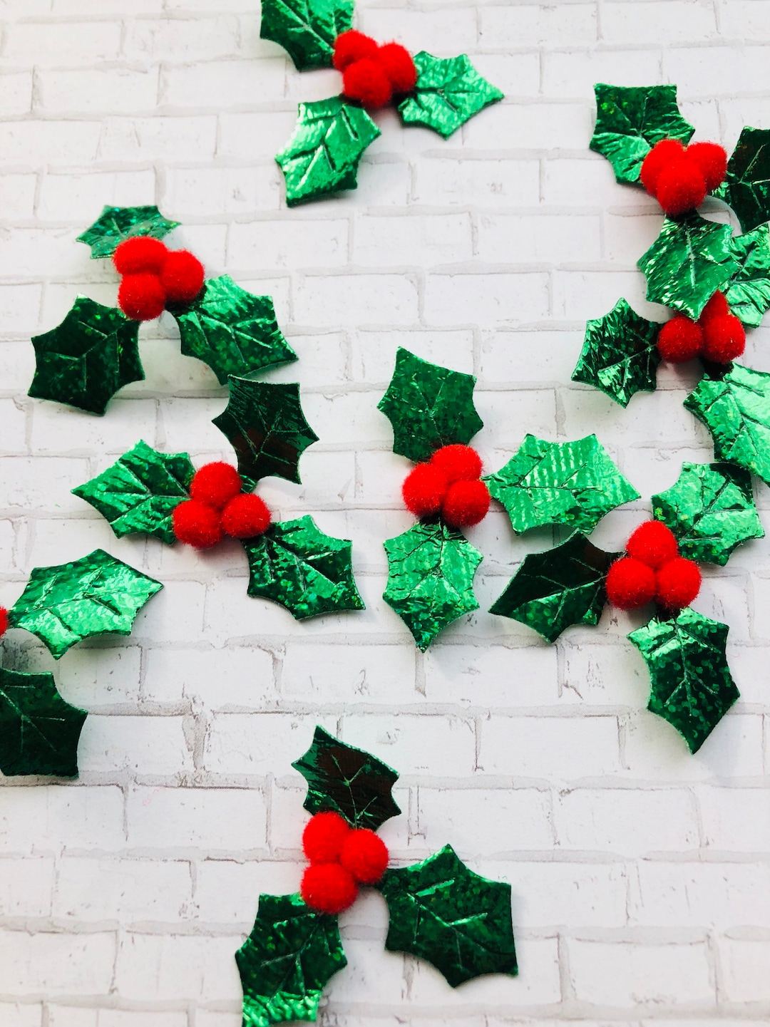 Christmas Holiday Holly Leaves Berries Green Red Crafts Decor ...