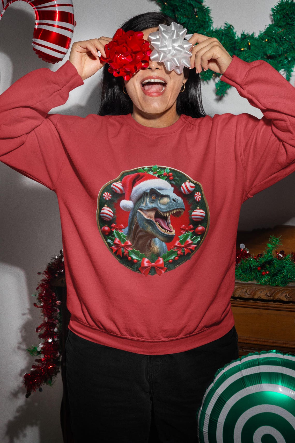 Festive T-rex Emblem: Dinosaur With Santa Hat PNG for Holiday Crafts ...