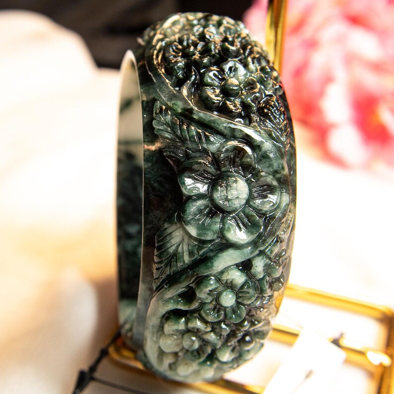 Burmese Jadeite Bangle: Hand-carved Pikul Flower Amulet, Moss-in-snow ...