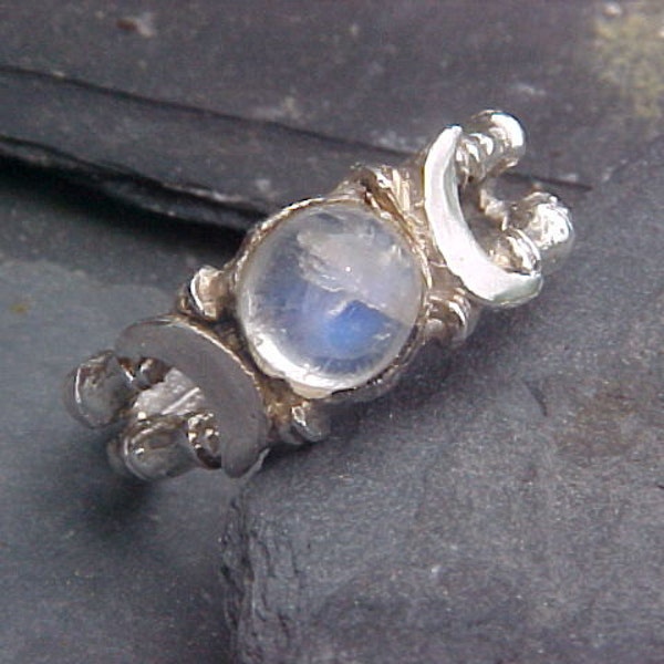 Moon Goddess Ring - Etsy