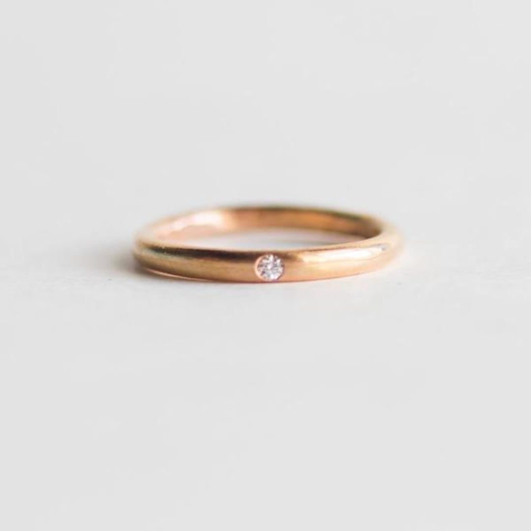 Singular Minimal Gender-neutral Wedding or Engagement Ring Band - Etsy