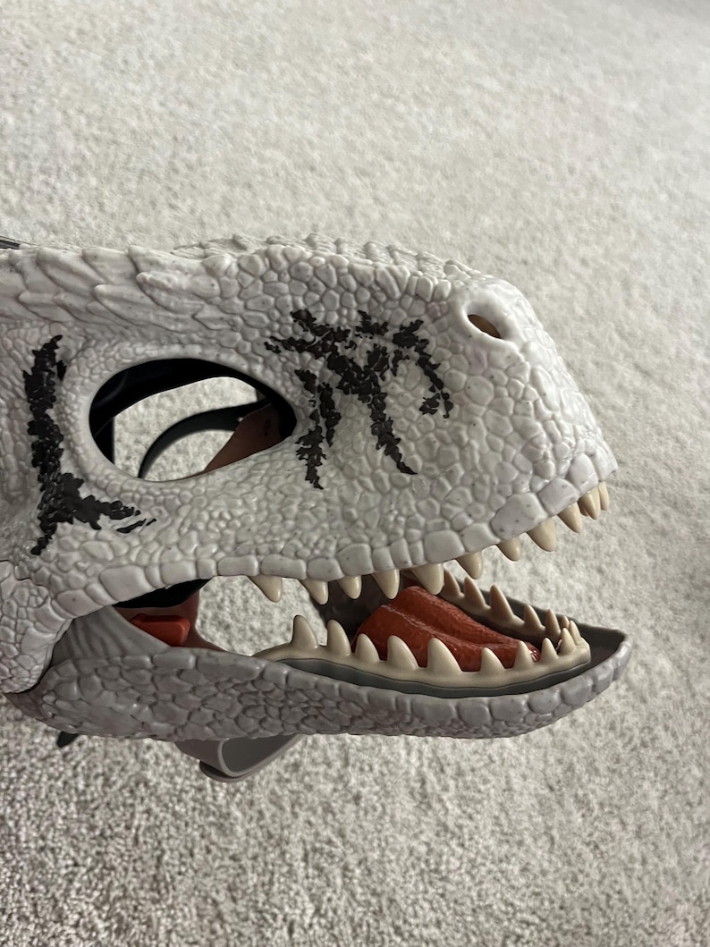 Dino Mask Atrociraptor “ghost” Unworn & Unused. MAKES SOUND, Working ...