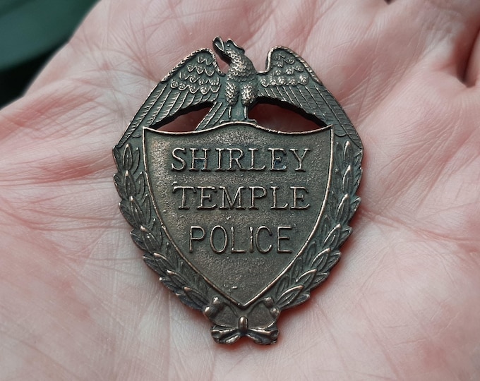 Vintage Shirley Temple Police Badge Pin. 1930s Hollywood Collectible ...
