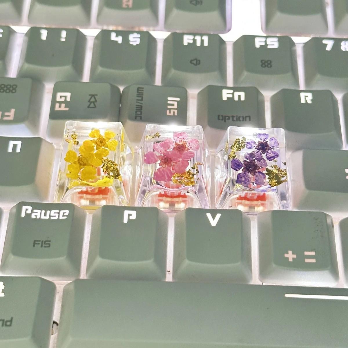 Artisan Resin Keycap, Custom Transparent Floral Keycap for Mechanical ...