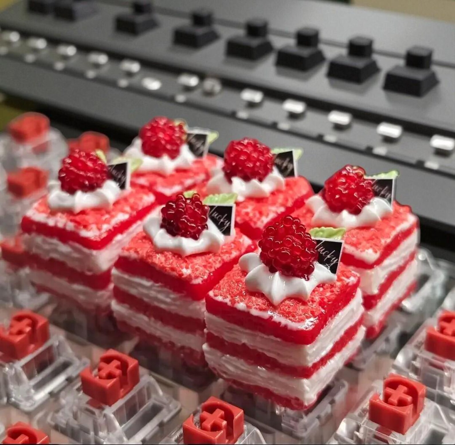 Cute Cake Artisan Keycap | Handmade Kawaii Clay Keycap for Mechanical ...