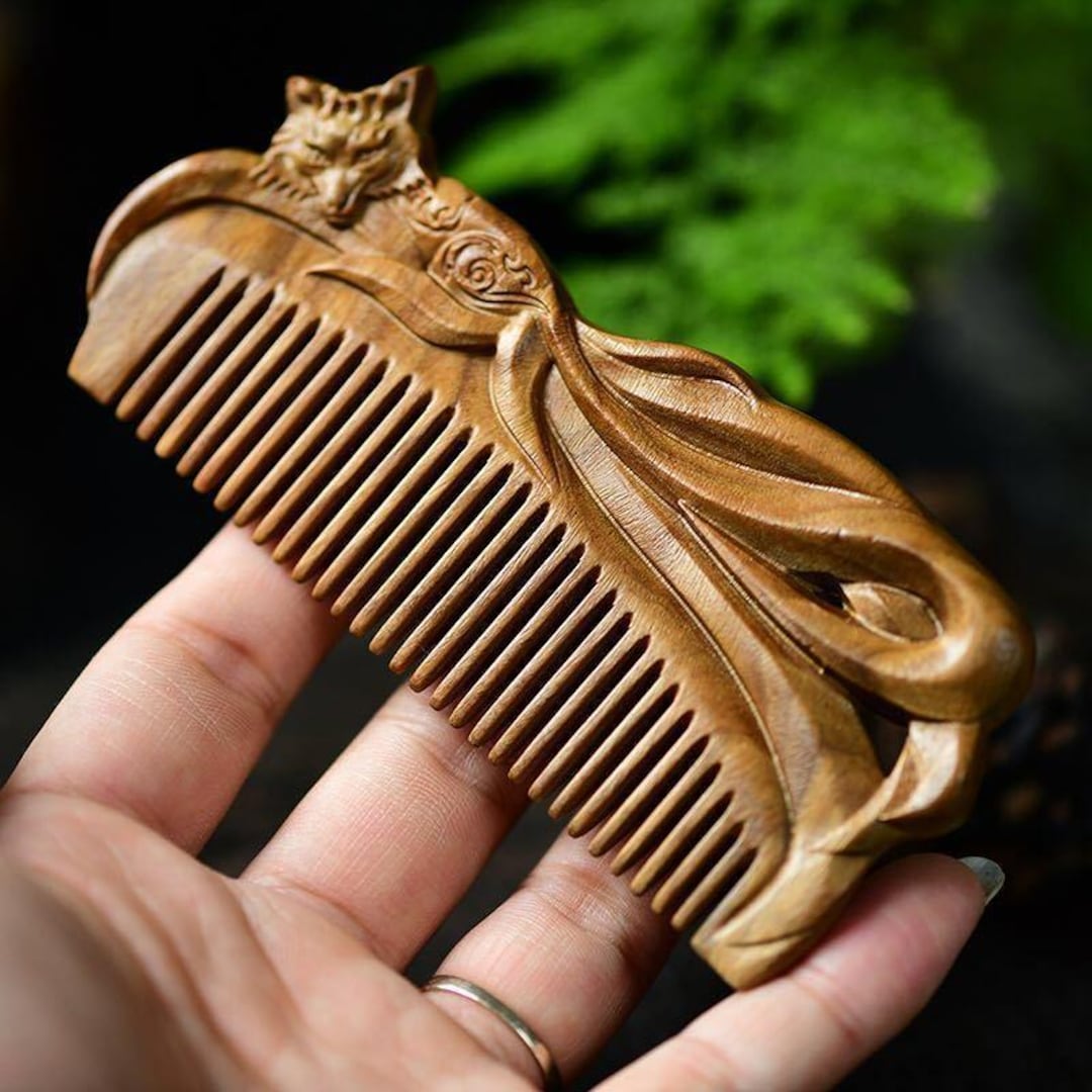 Hand-carved Green Sandalwood Comb, Exquisite Gift, Recumbent Fox Design ...
