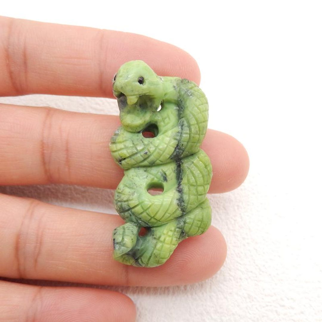 Handmade Carved Serpentine Snake Head Gemstone Pendant, 39x27x14mm, 9 ...