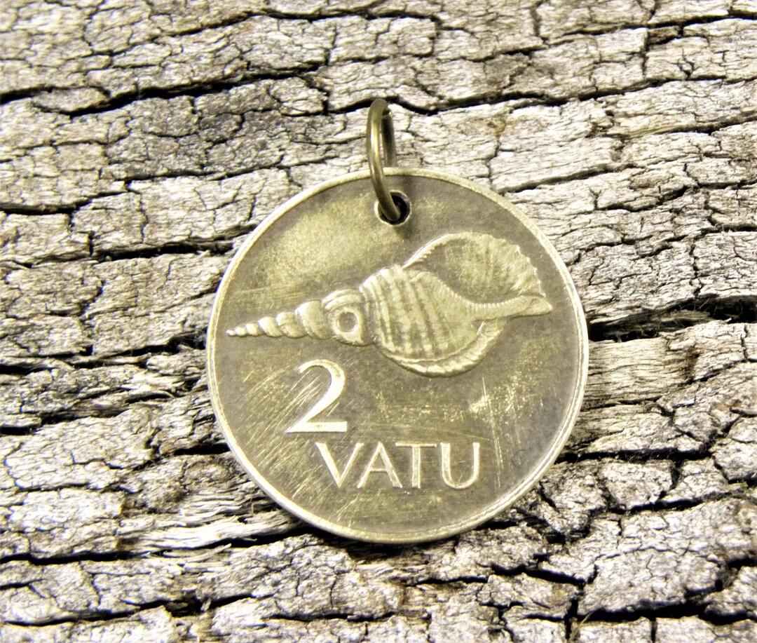 Small Shell Coin Pendant - Vanuatu - Charonia Tritonis or Triton/ Charm ...