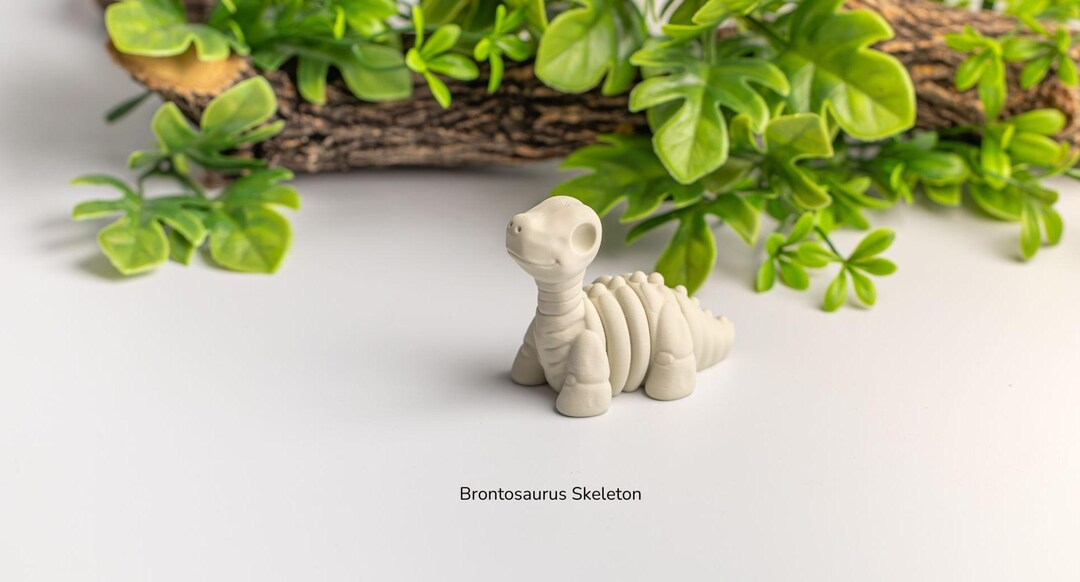 3D Printed Baby Brontosaurus Skeleton – Articulated Dinosaur Desk Decor ...