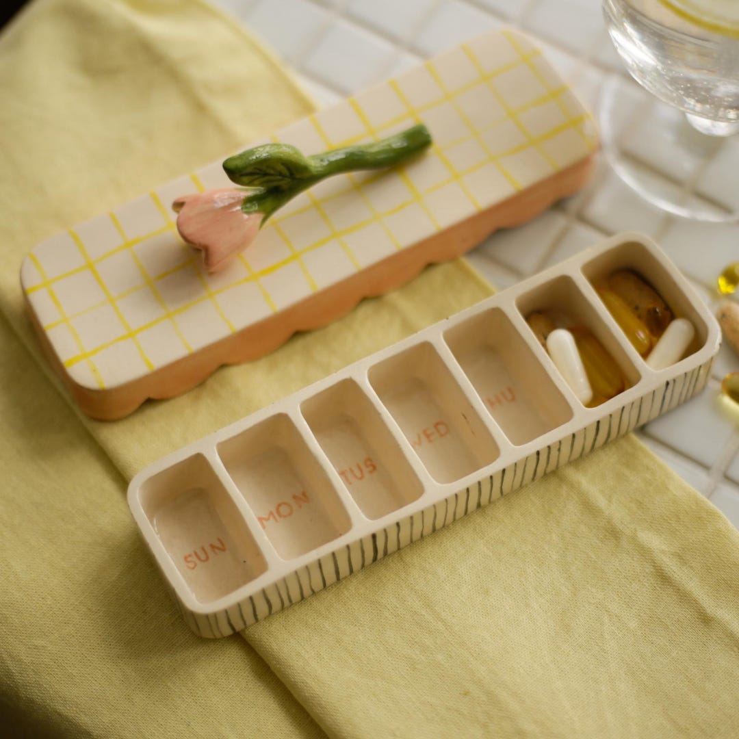 Cute Pill Organizer Ceramic 7 Day Pill Case Weekly Pill Storage Daily ...